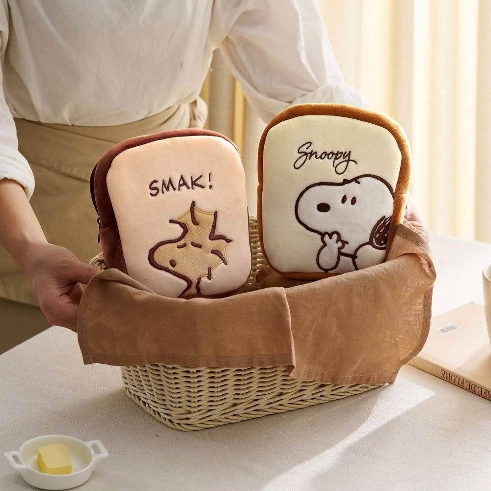 Peanuts Snoopy "Toast" Cosmetic Bag | SNPY ONLY