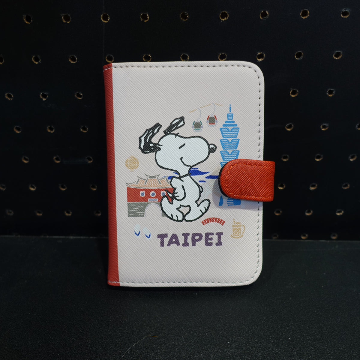 Peanuts Snoopy "Taipei 101" Passport Holder | SNPY ONLY