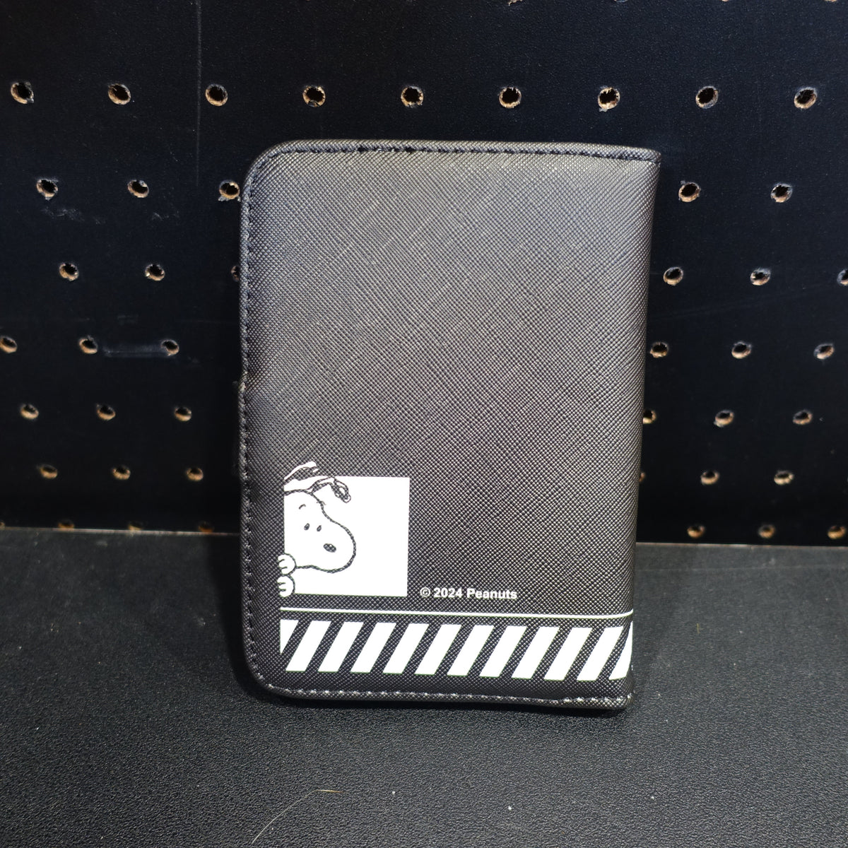 Peanuts Snoopy "Big Grin" Passport Holder | SNPY ONLY