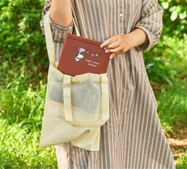 Peanuts Snoopy Compact Folding Table | SNPY ONLY