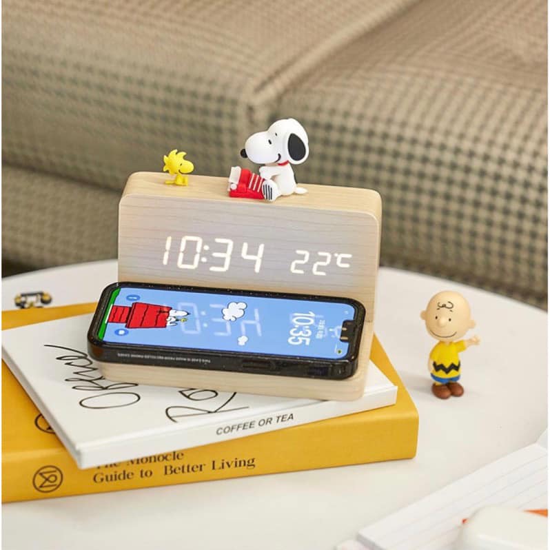 Peanuts Snoopy Digital Alarm Clock with Wireless Charging | SNPY ONLY