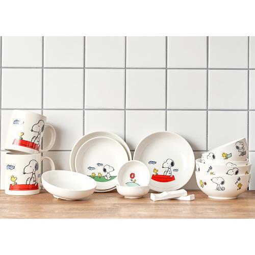 Corelle Peanuts Snoopy "Home" 14 PC Gift Set | SNPY ONLY